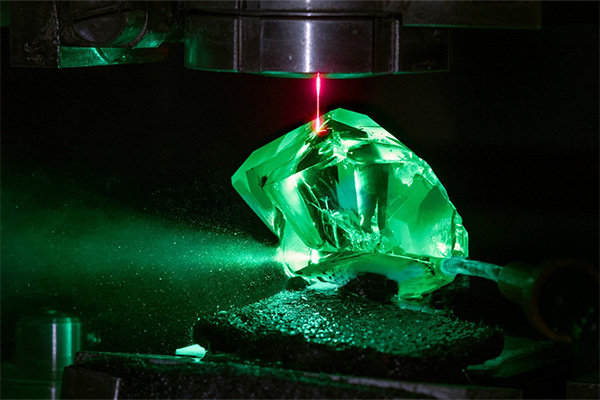 Diamond & Jewelry - Maiman laser